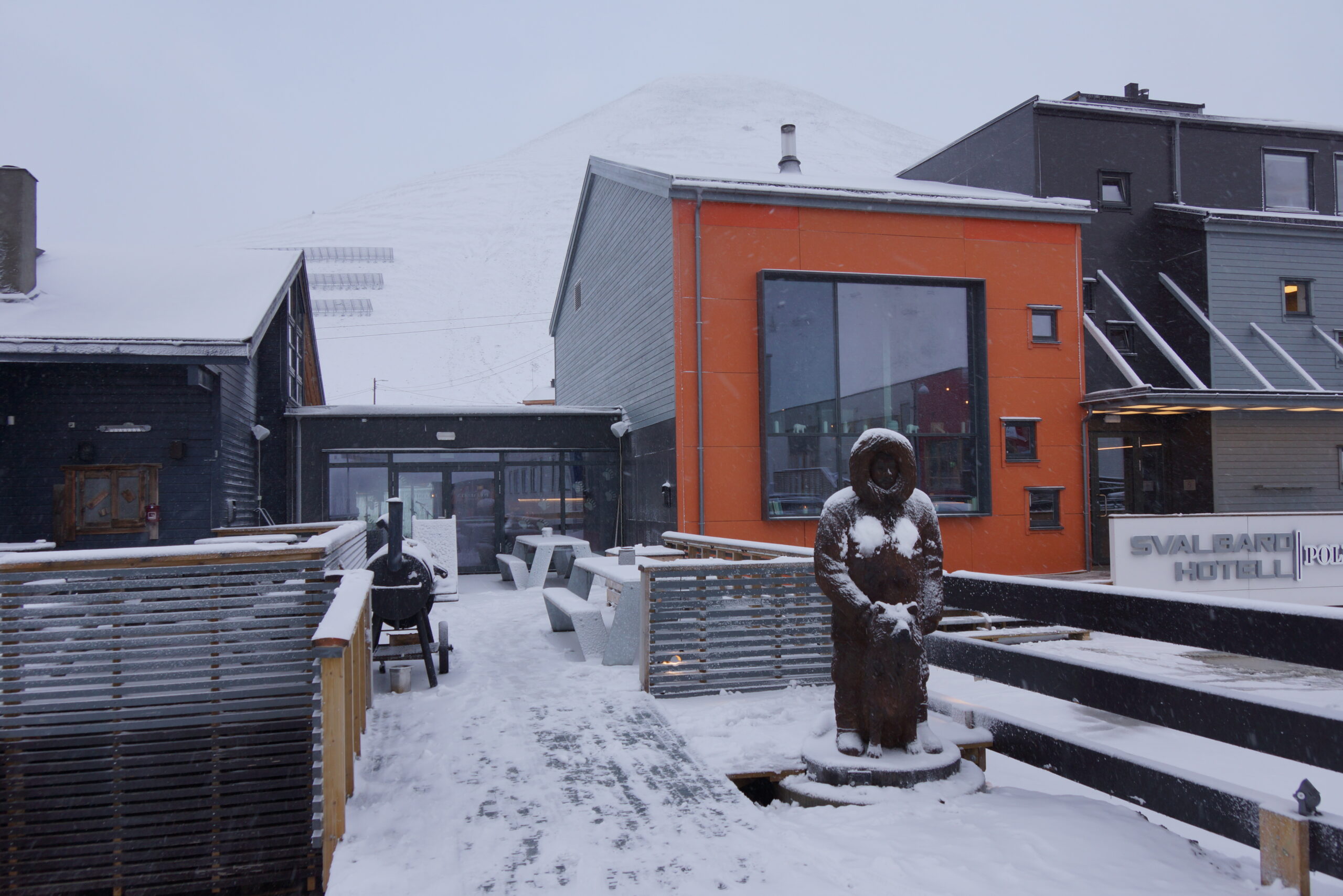 Autumn at Svalbard (2019) – OCIO y TECnología
